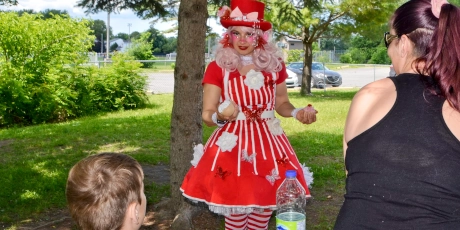 Personnage Miss Bonbon. Animation Richard Lacroix